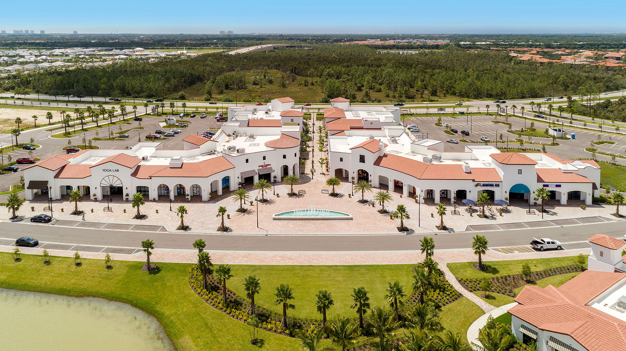 Retail Shopping Center Architecture | Florida Construction | KTGY