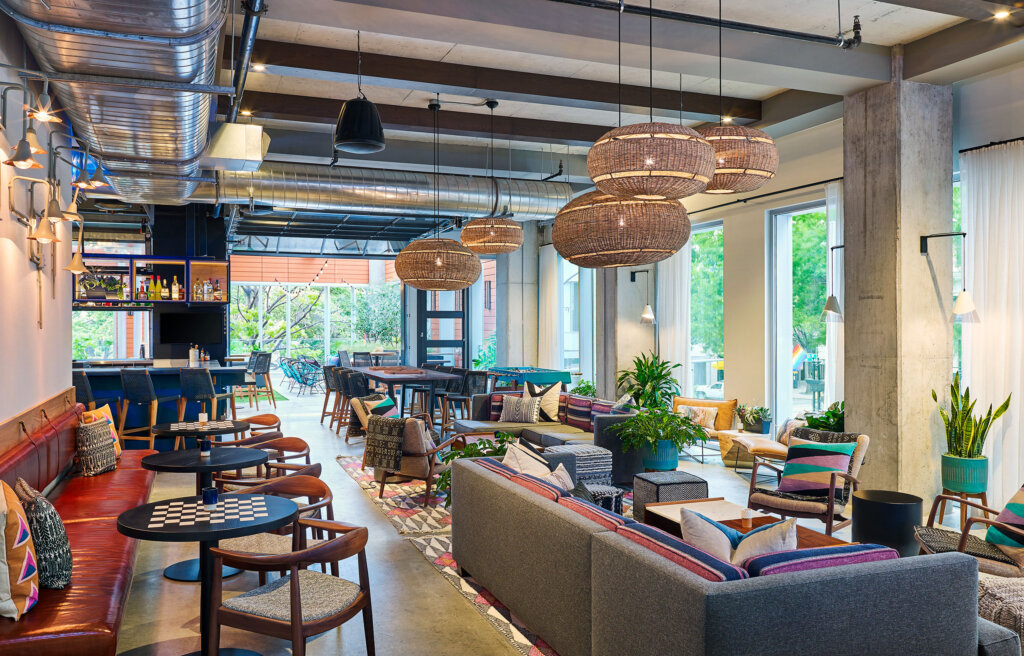Aloft Austin Downtown - KTGY