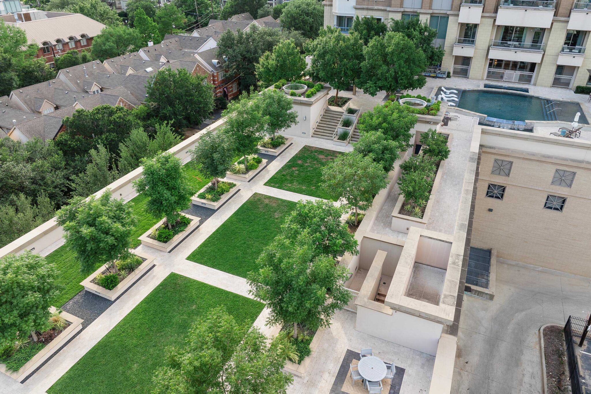 Residences at the Stoneleigh | Dallas High Rise Design by KTGY